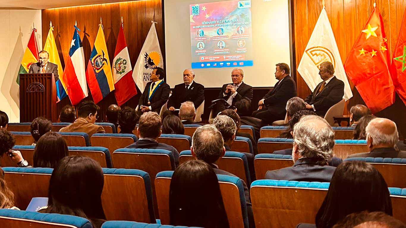 Ventajas y oportunidades del TLC Perú-China analizan en importante evento